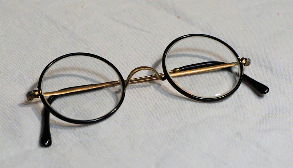 When were glasses invented? - Glasses Direct Blog